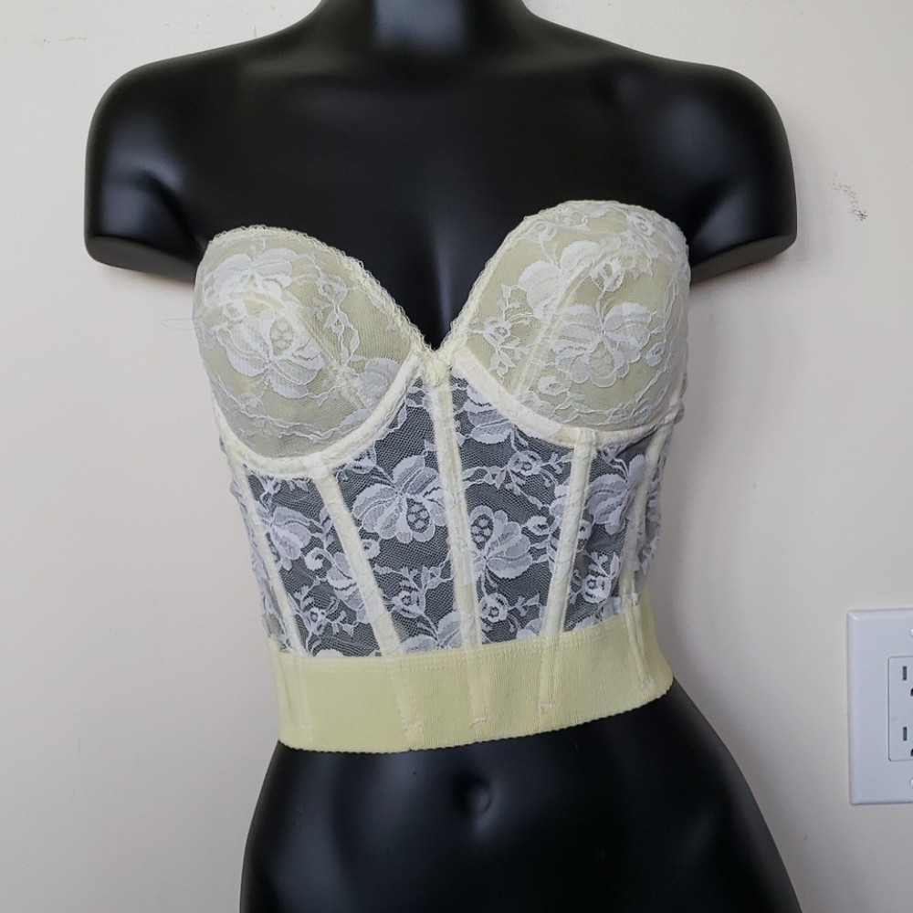 Vintage Bra 38b - Gem